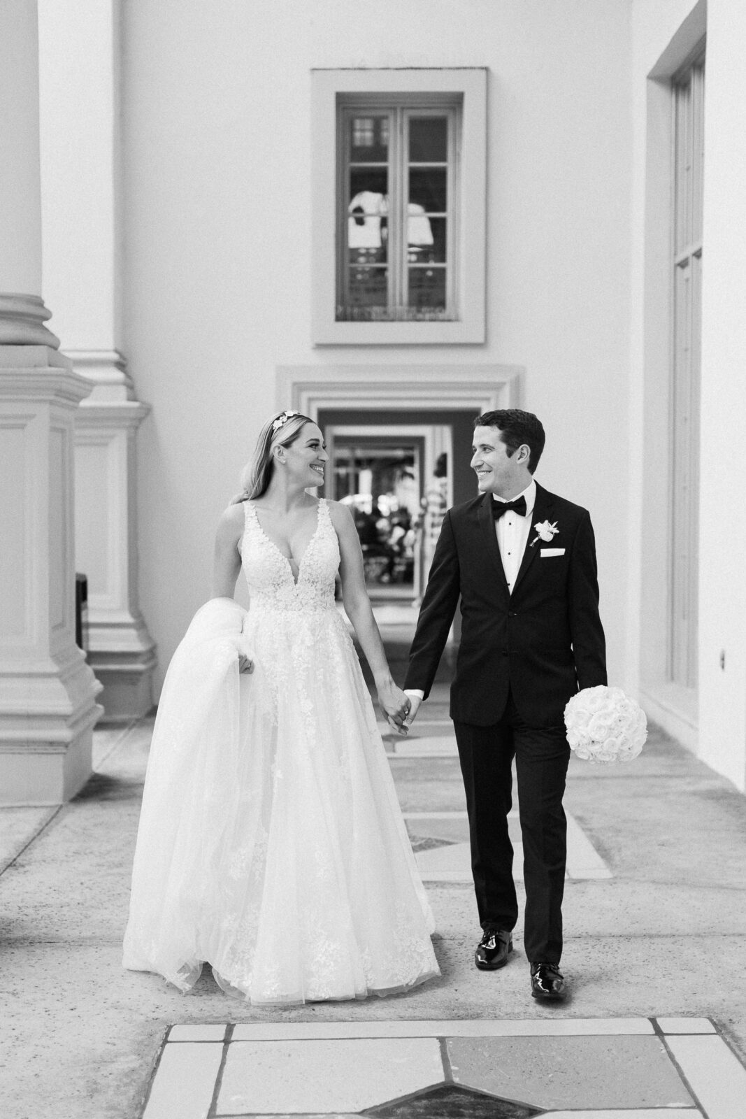 Elegant Romantic Wedding at The Club of Knights